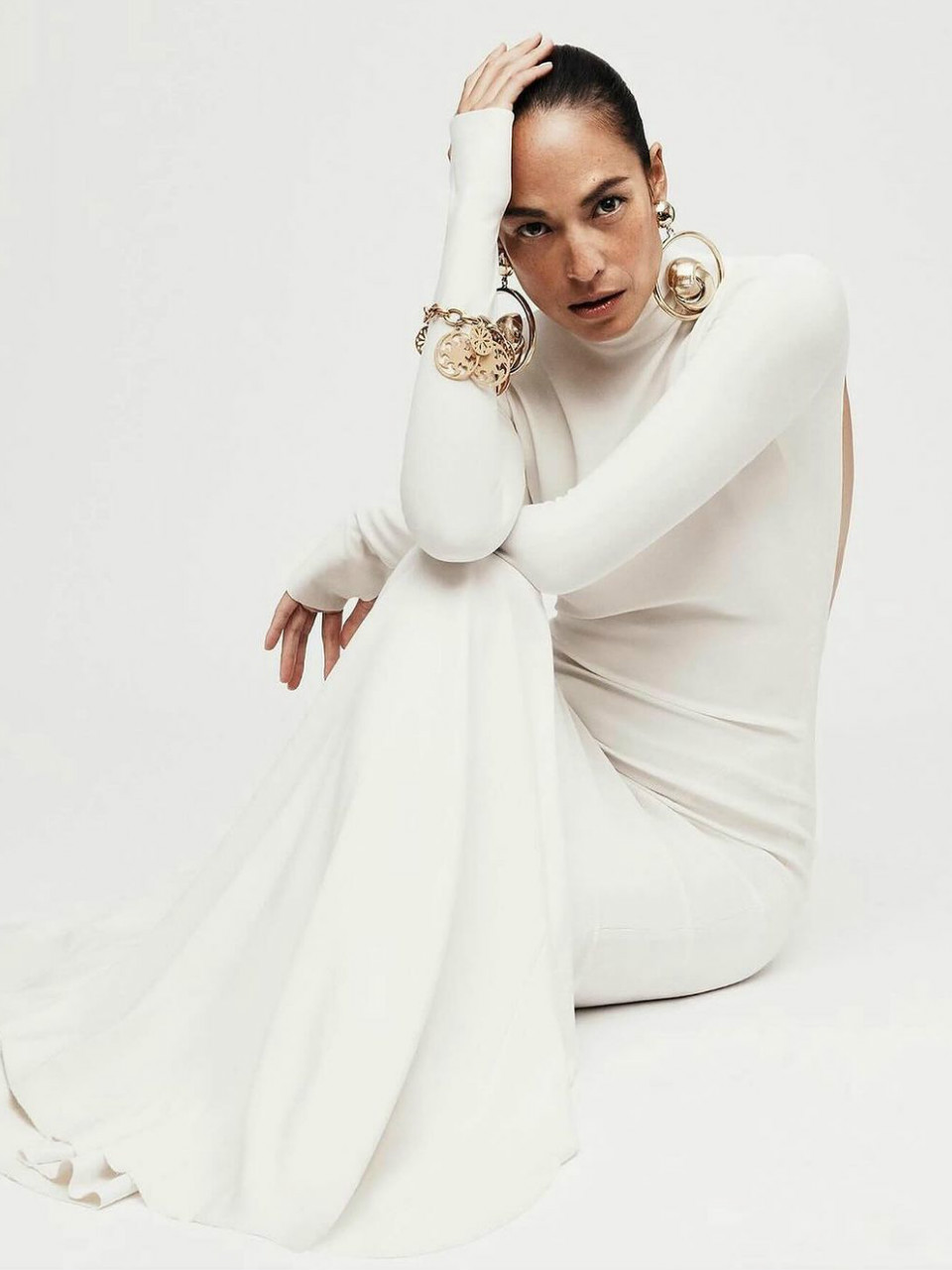 Nanda Hampe | Supreme Paris