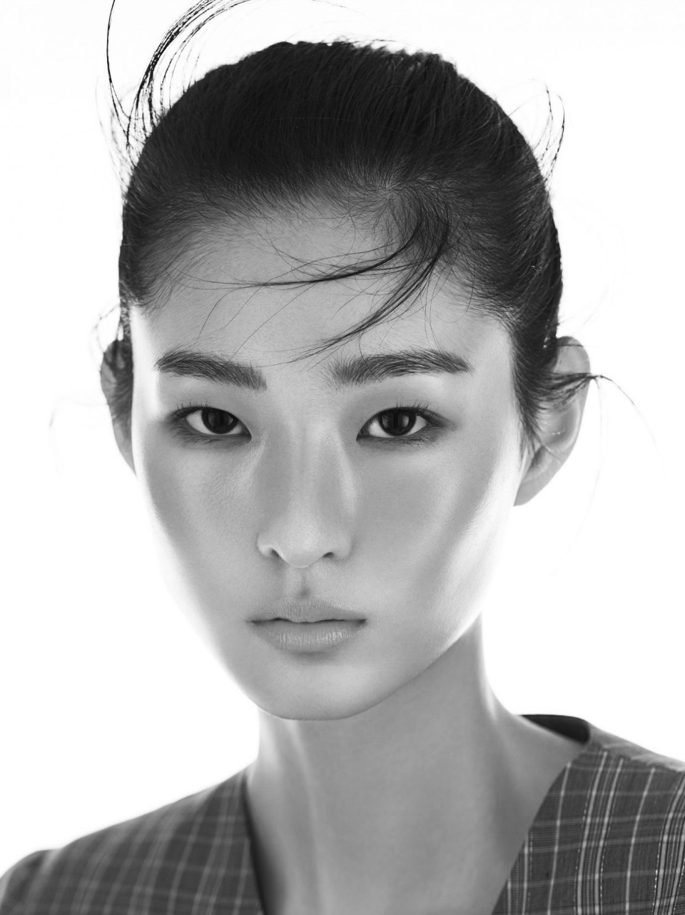 Yun Seo | Supreme Paris