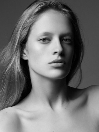 Kat Carter | Women Milano
