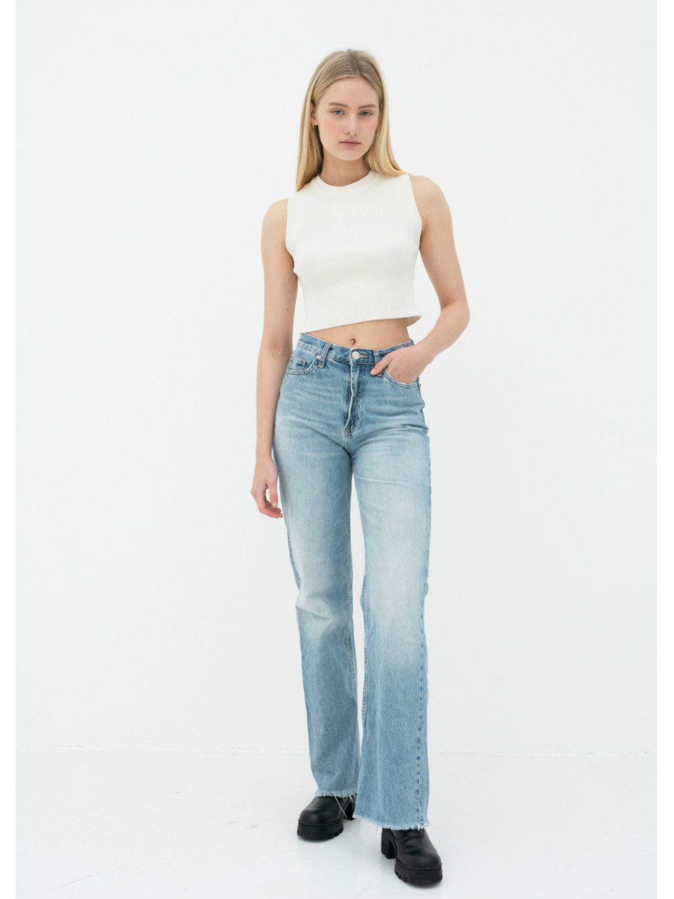 Cassandra Van Der Stelt | Supreme Paris